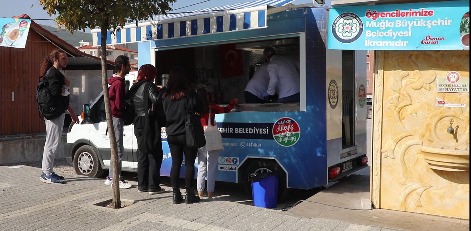 Büyükşehirden Öğrencilere Çorba Servisi - Bodrum Kapak Haber - Bodrum ...