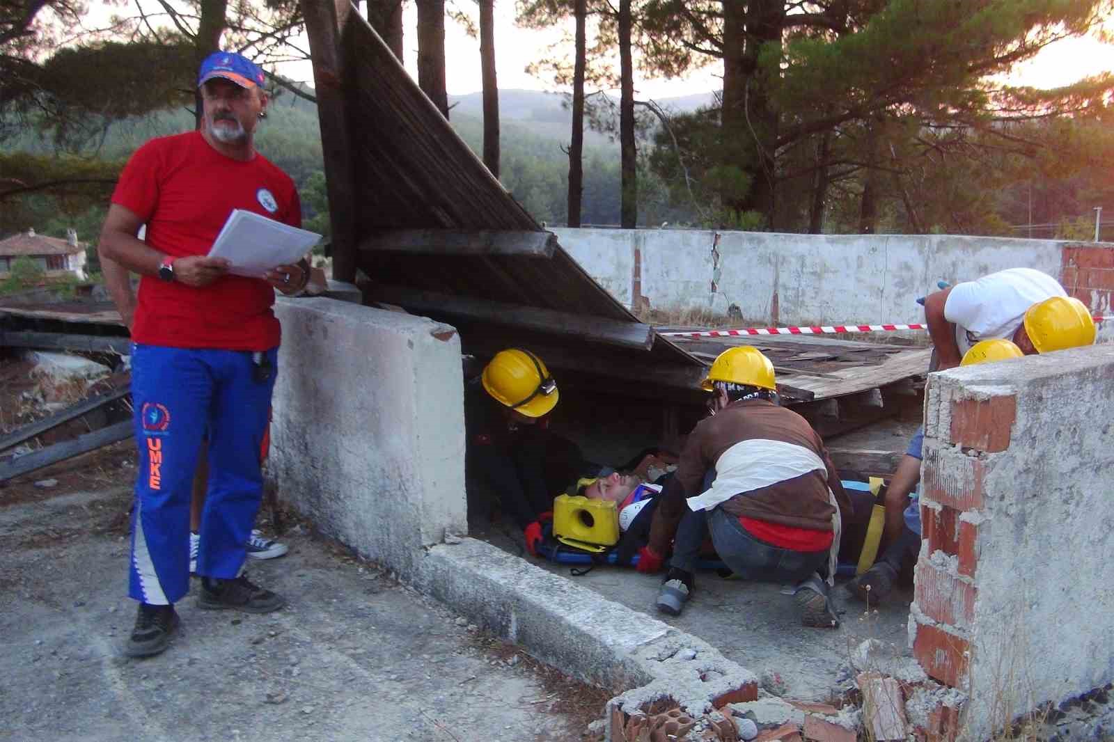 UMKE gönüllülerine komando eğitimi - Bodrum Kapak Haber - Bodrum Haberleri