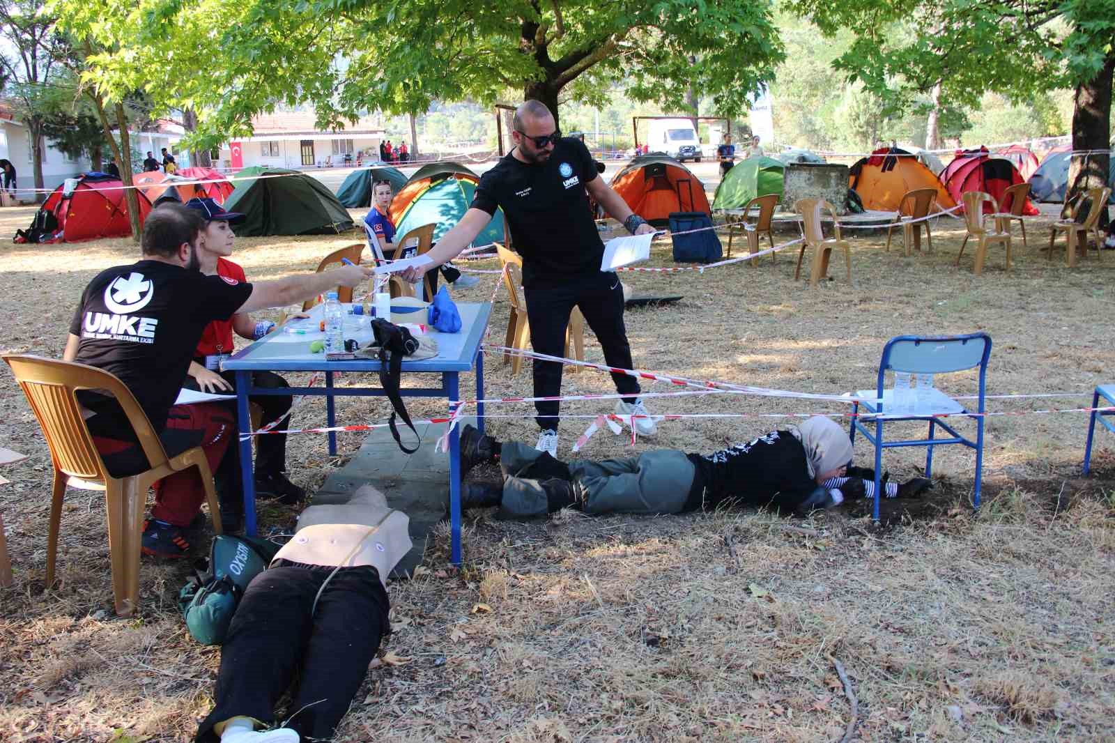 UMKE gönüllülerine komando eğitimi - Bodrum Kapak Haber - Bodrum Haberleri