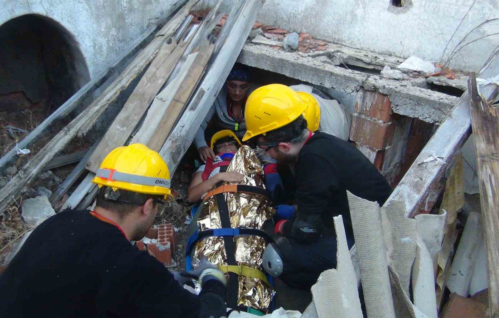 UMKE gönüllülerine komando eğitimi - Bodrum Kapak Haber - Bodrum Haberleri