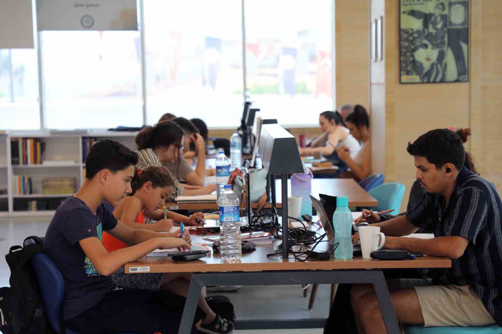 Büyükşehir Kütüphanelerini 200 bin kişi ziyaret etti - Bodrum Kapak ...