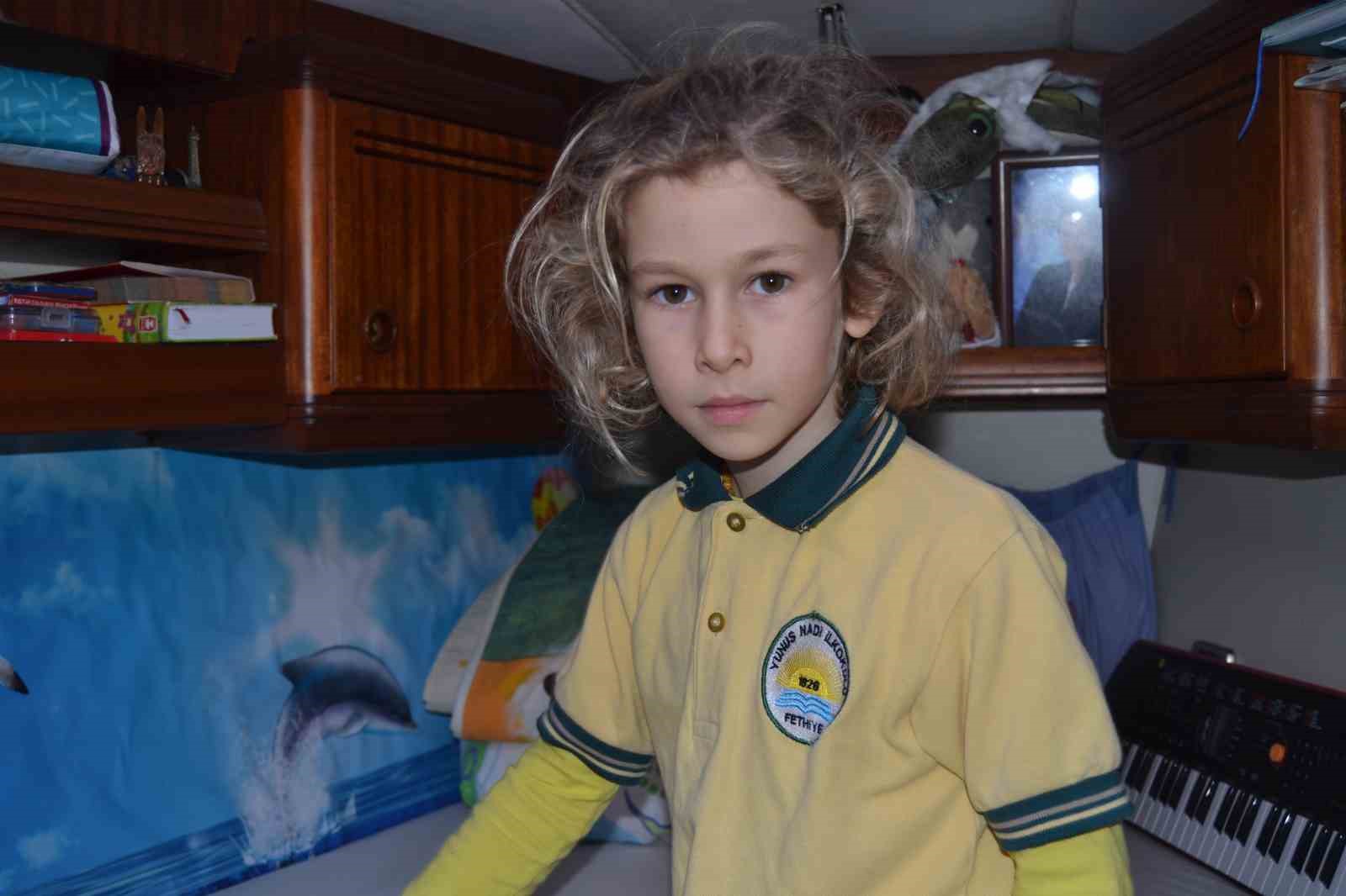 Devri Alem’in ardından çocuklarının okulu için Fethiye’de demir attılar ...